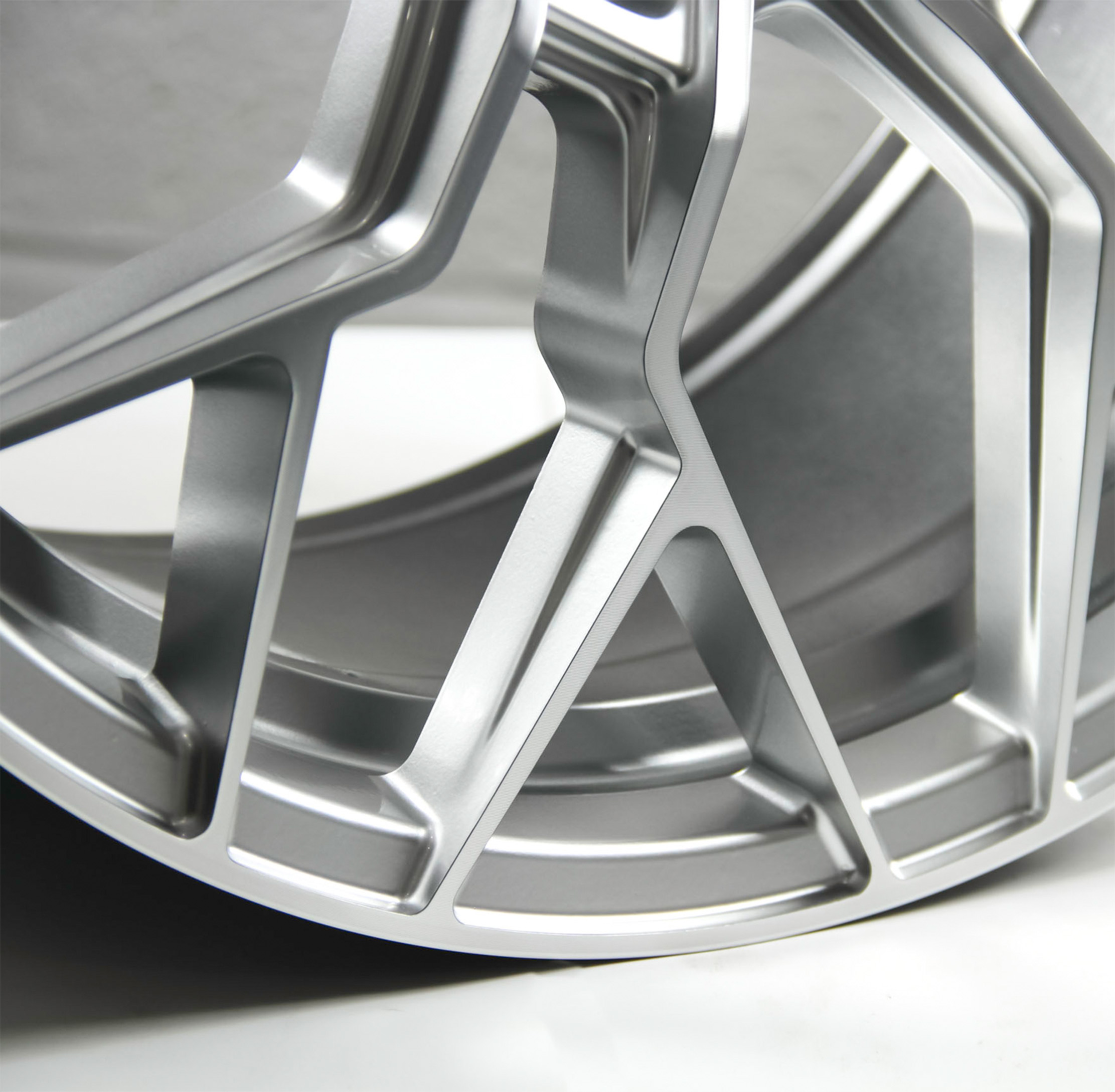 RF3 20×9 / 20×10.5 Hyper Silver Rims – GWG Wheels